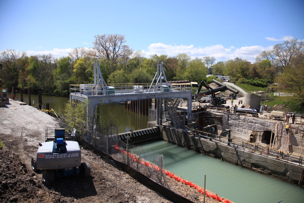 Stop Logs and Diversion Pumps at Wilmette and Evanston Pump Stations ...